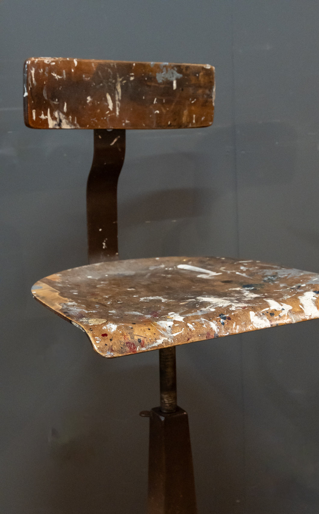 Singer Work Chair – 1923 Antiques